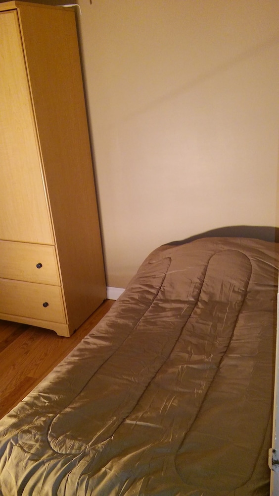 Appartement 3 Chambres air Ouverte Situé en Ville Près de Tout les Services - Québec City | Vrbo