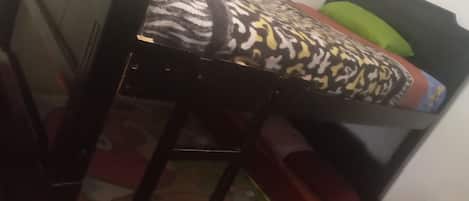 1 quarto, roupa de cama