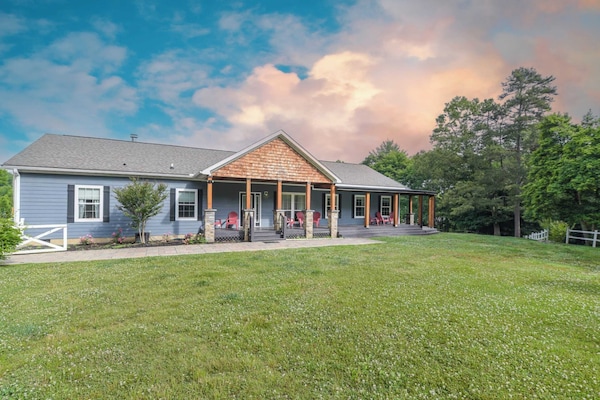 Riverside Ranch By Avantstay Mins To Downtown - Asheville, NC