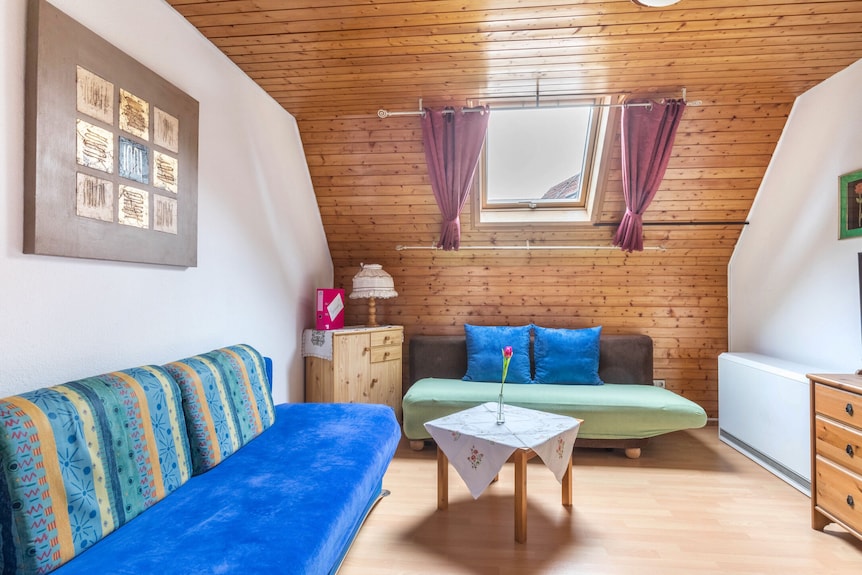 Apartment 'Ferienwohnung Sila 1' With Shared Terrace And Wi-fi - Esslingen