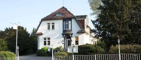 Fachada da propriedade