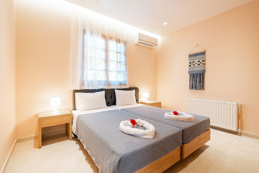 Ferienwohnung In Einem Hotel 'Amaryllis Fully Equipped Beach Front House' Mit Gemeinschaftspool -