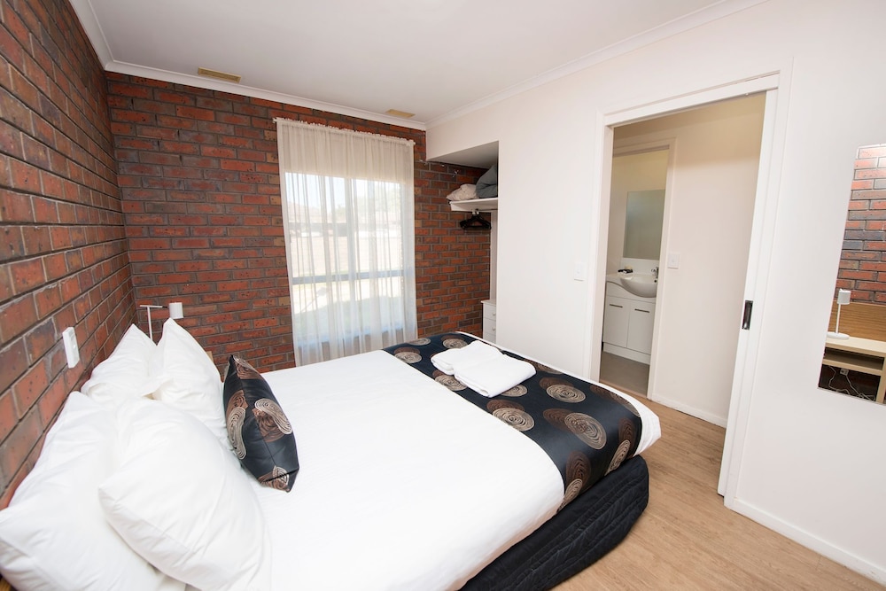 Jacaranda Motel & Holiday Units - Swan Hill