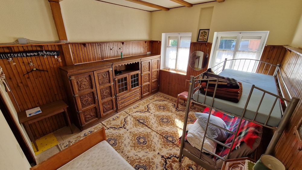 Ein Sehr Einfaches Zimmer Im Höhengasthaus Teufelsmühle - Bad Herrenalb