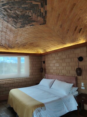 Suíte júnior | 1 quarto, cofres nos quartos, cortinas blackout, quartos à prova de som