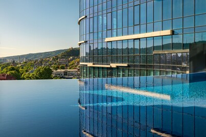 Paragraph Freedom Square, A Luxury Collection Hotel, Tbilisi