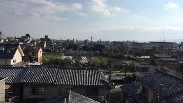 Quarto Básico, 2 camas individuais, não fumadores, varanda | Vista da varanda