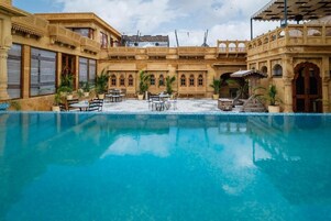 Piscina externa