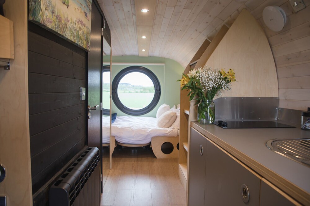 Luxury Anthropod - Ben Cleugh With Private Decking & Hot Tub - Fife