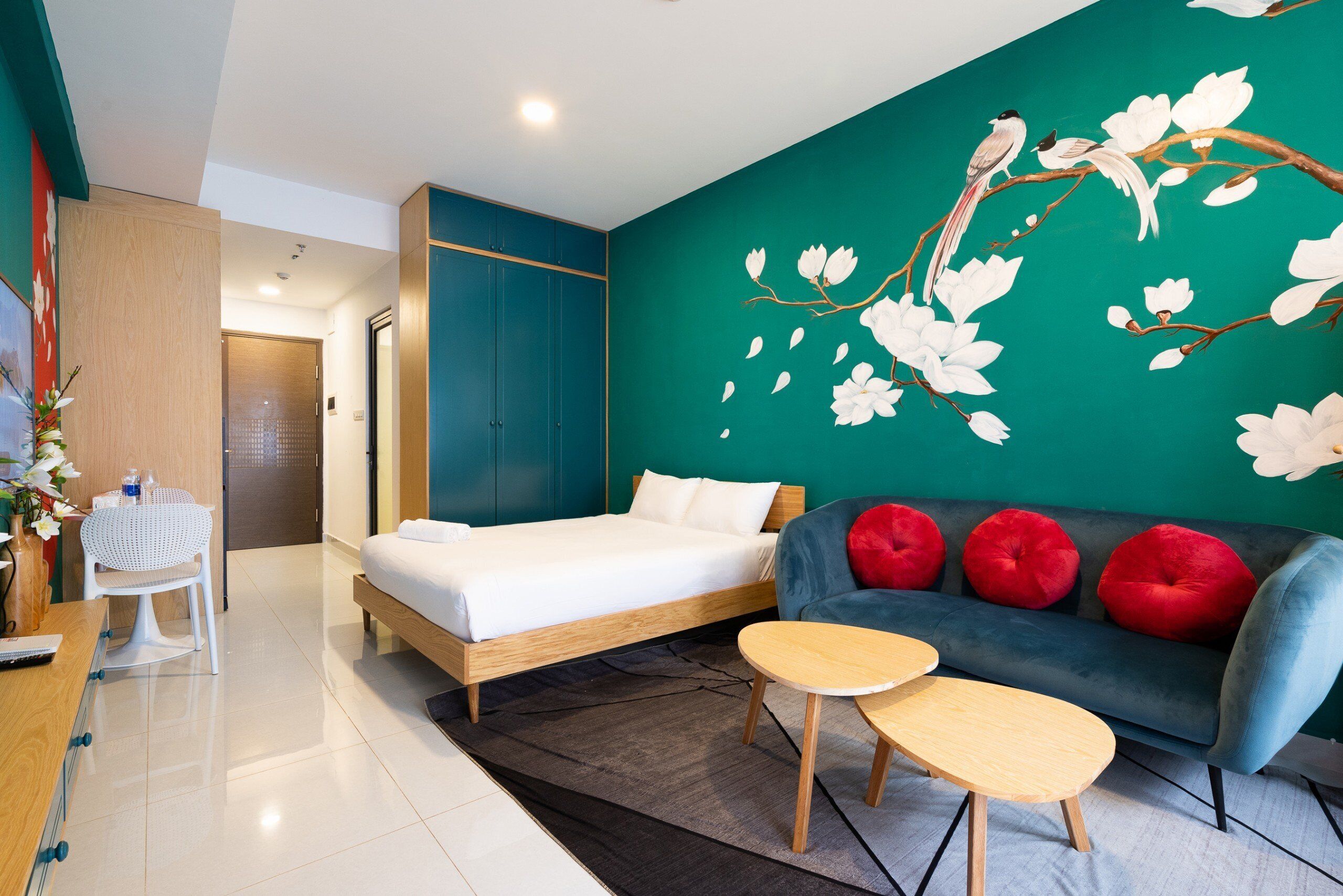 Otis Soho Saigon Balcony Apartment, Ho Chi Minh City: Reviews & Hotel ...