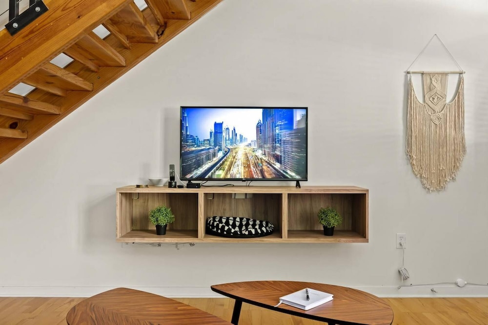 One Bedroom Apartment -10 Min Walk To Epicentre Wifi - Idlewild - Charlotte