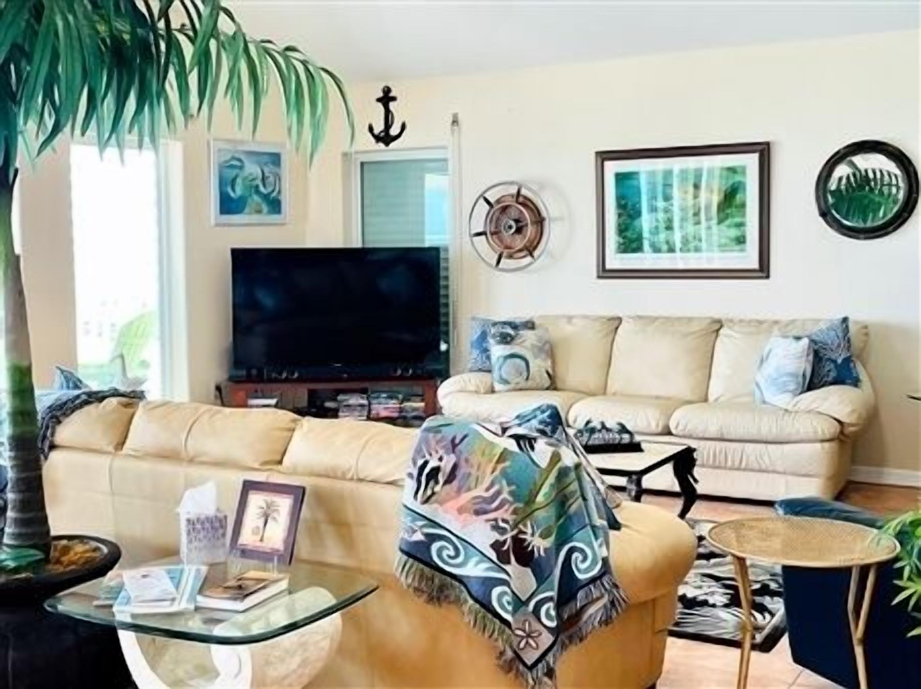 Wake Up To A Beautiful View! 3bdrm, 2 Bath. Private Fishing Pier. - Port Mansfield, TX