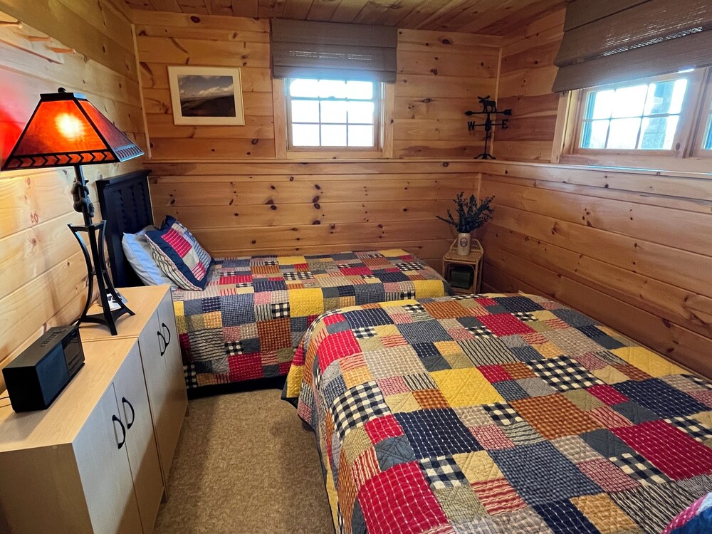 Log Cabin on 6 acres w direct snowmobile trail access, Mountain views ...