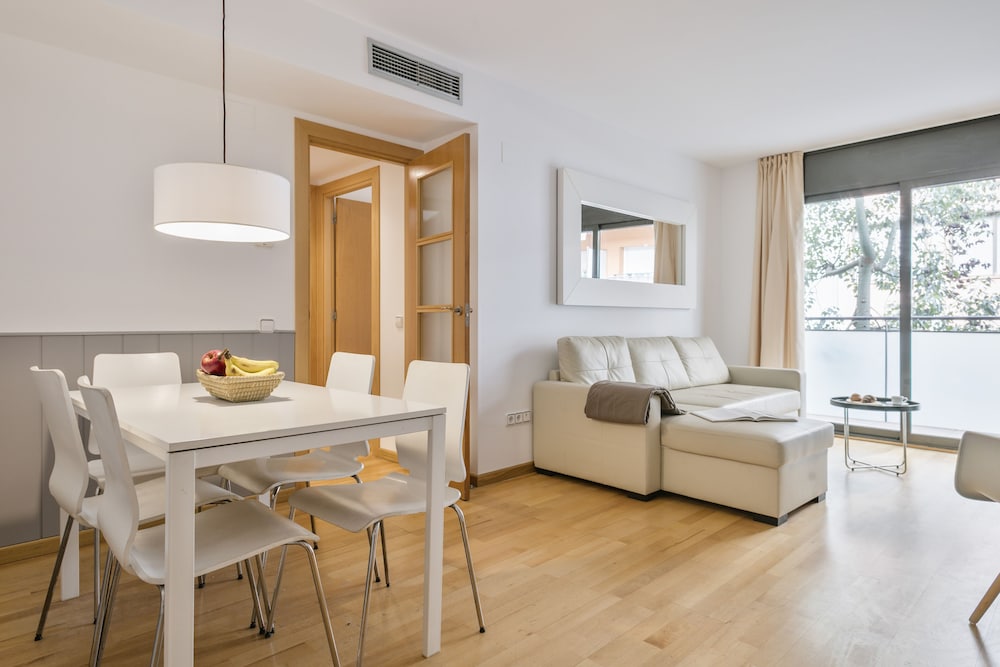 Inside Barcelona Apartments Princep -