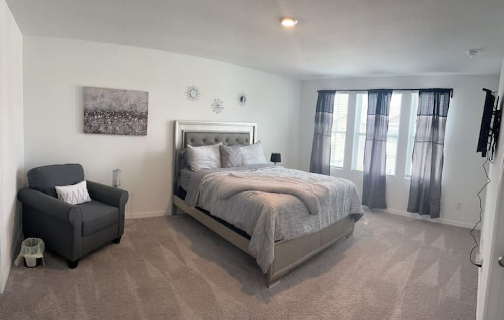 Luxury Townhome Guest Favorite Sleep Up To 8pp - Davenport