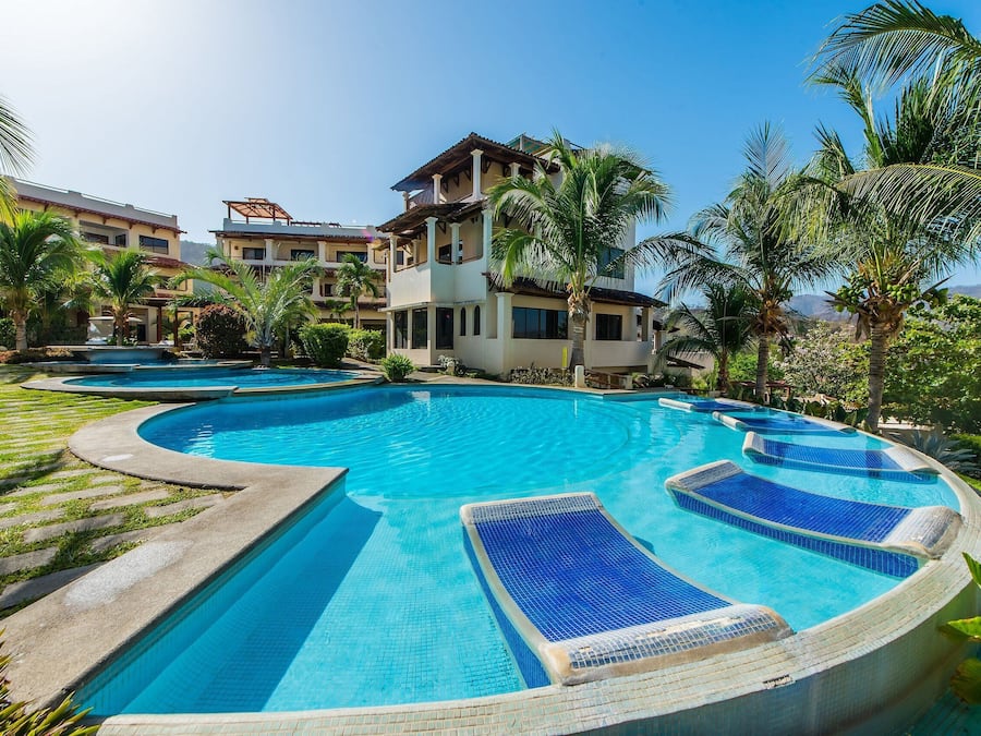 Apartamento | Piscina | 6 piscinas externas