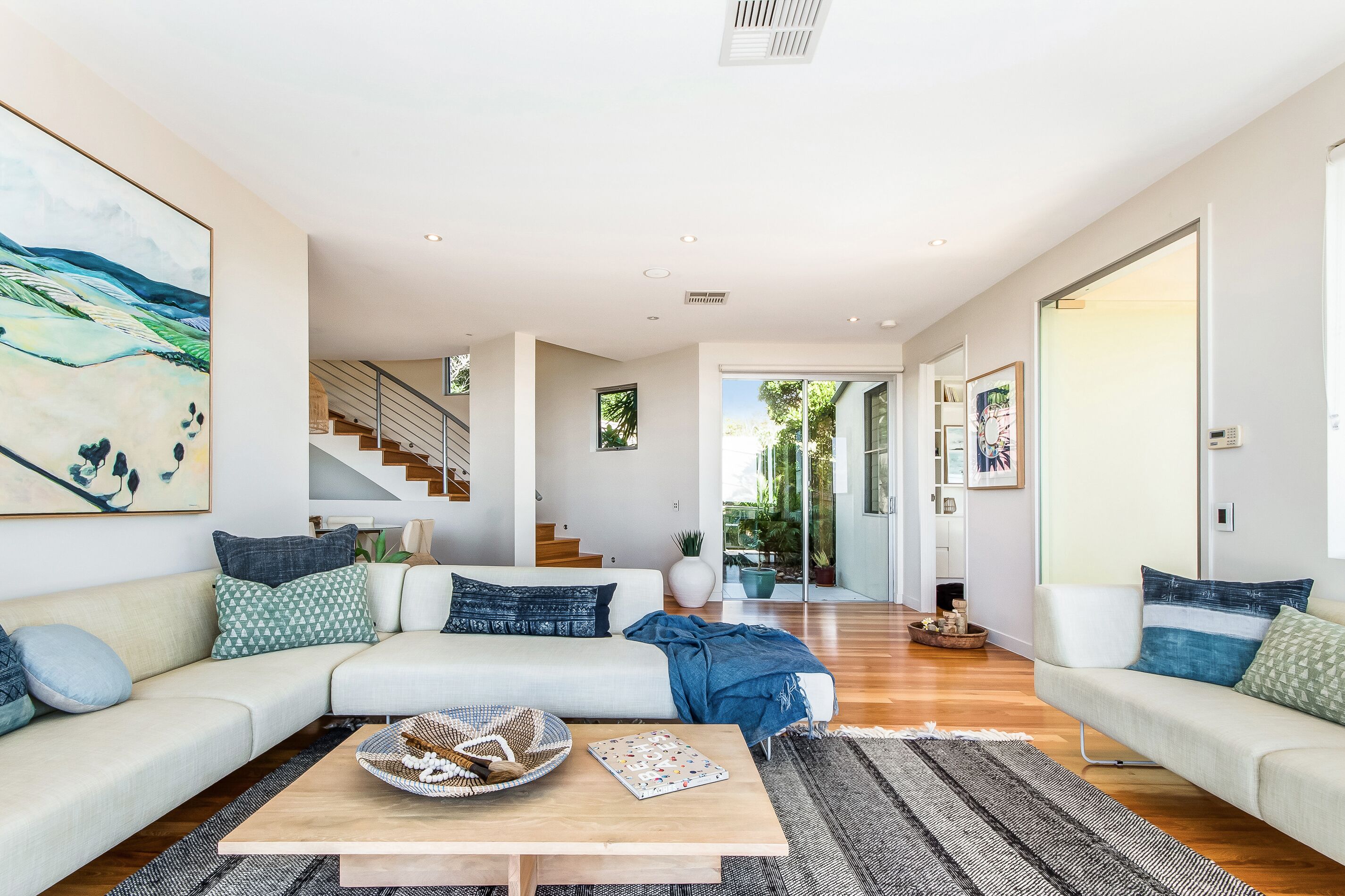 Indulge At Iluka, Castaways Beach - Noosa