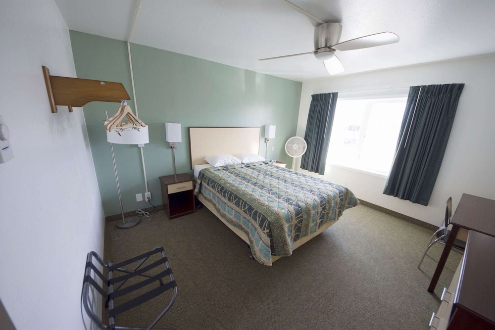 Rewak Studios: Gigabit Powered Wifi! Hotel-style Furnished Studios--easy Walk To Lots Of Places - Alaska