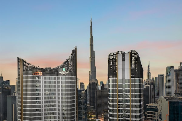 Embassy Suites By Hilton Dubai Business Bay - Dubai