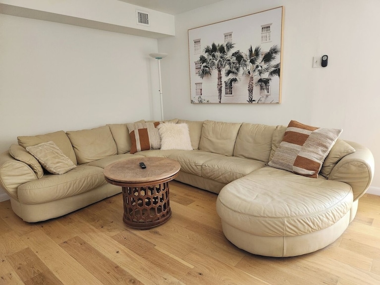 Retro Retreat- Block From Ocean Casino And Waterpark - Atlantic City, NJ