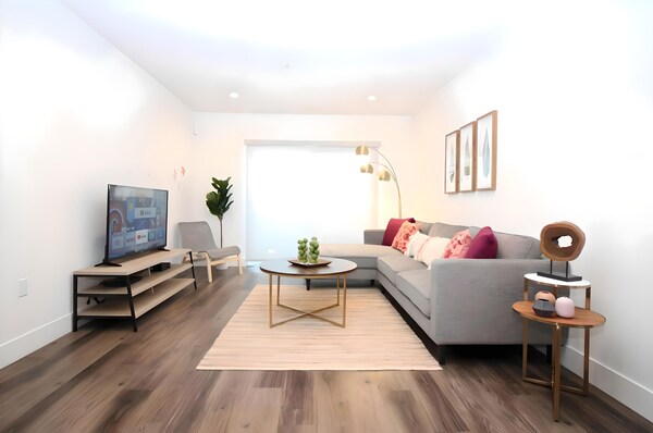 Los Angeles Deluxe Suites - 2 Bedrooms & 2 Bathrooms - Californie