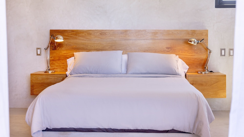 Beautiful 1st Story Front-row Beach Located Condo With Unobstructed Ocean Views - Todos Santos