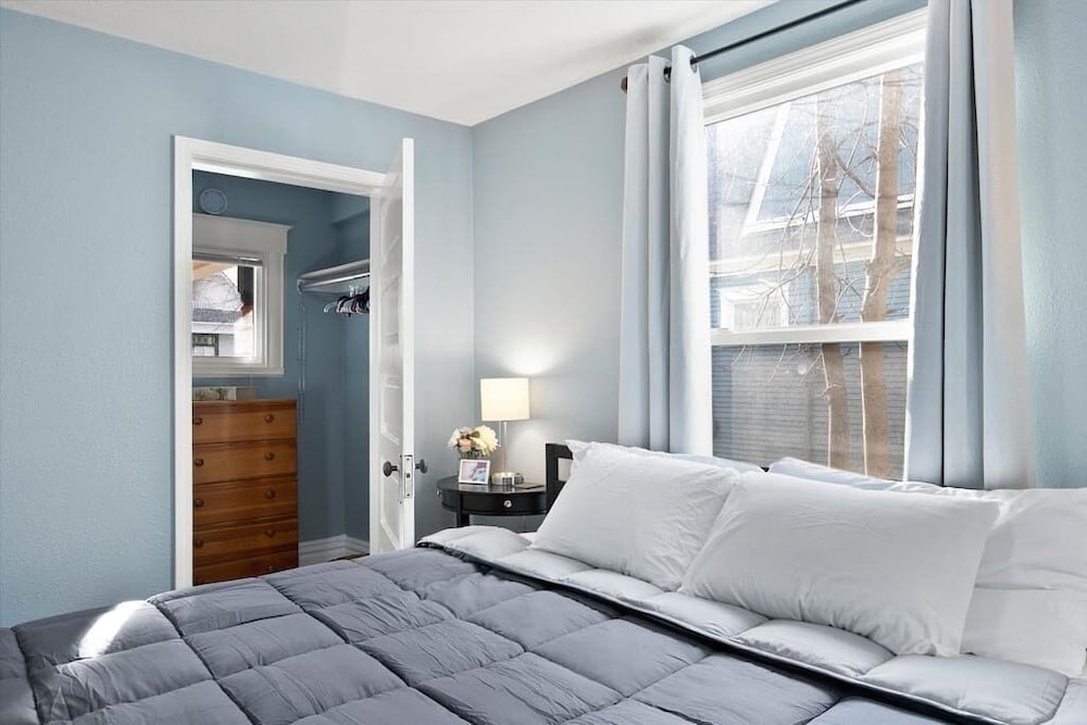 Arena Nights & King-Sized Delights | Backyard BBQ Vibes - Spokane | Vrbo