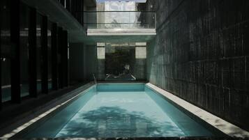 Piscina exterior sazonal