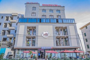 Fachada da propriedade