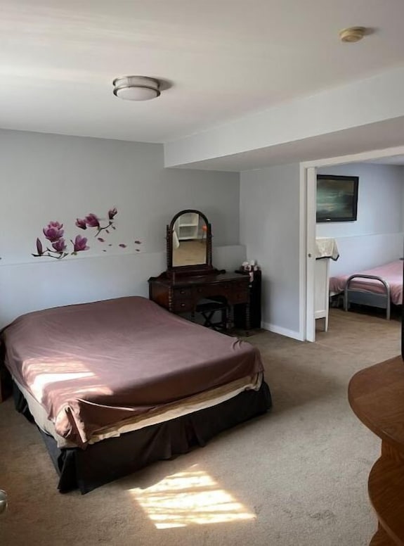 Welcome To Our Home. We Speak English And Mandarin If Needed. - Kamloops