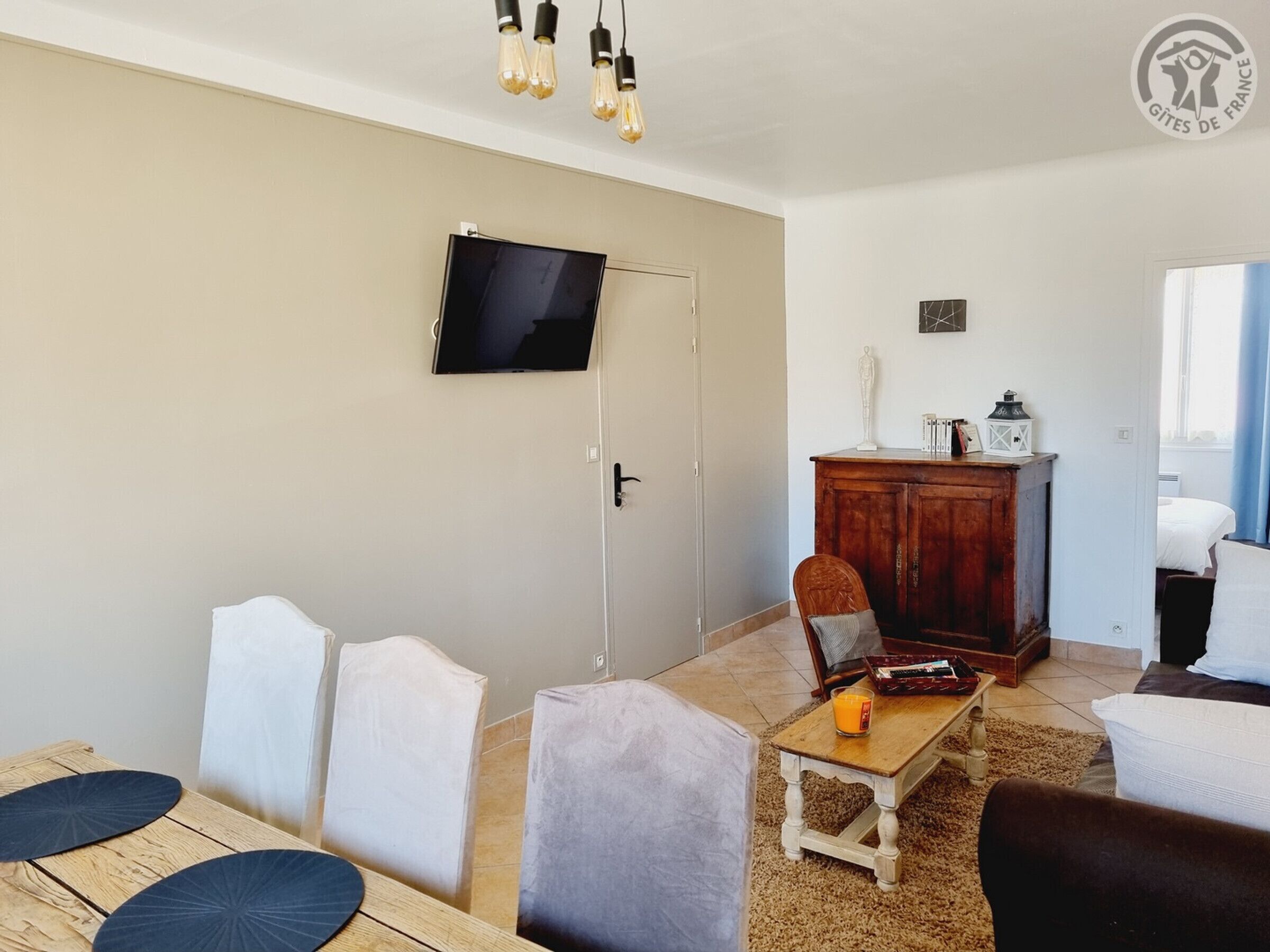 Casa Tranquila Con Jardín, Admite Mascotas, Aparcamiento Privado - Montmirail