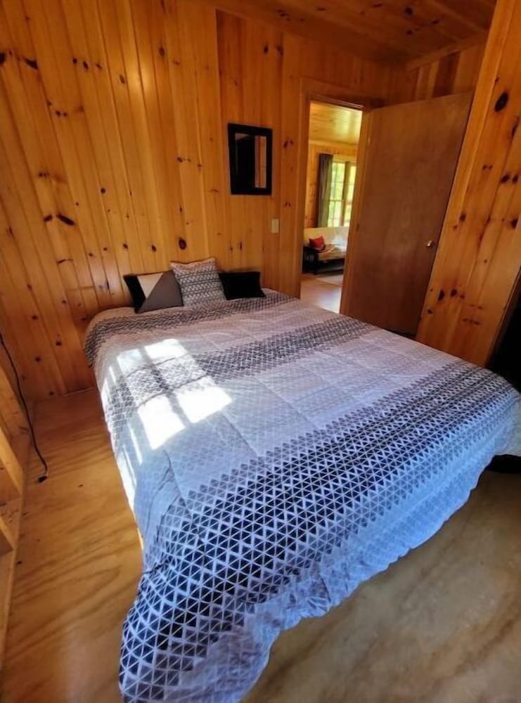 Private Cabin With Access To Rust Pond Ferris - Wolfeboro, NH