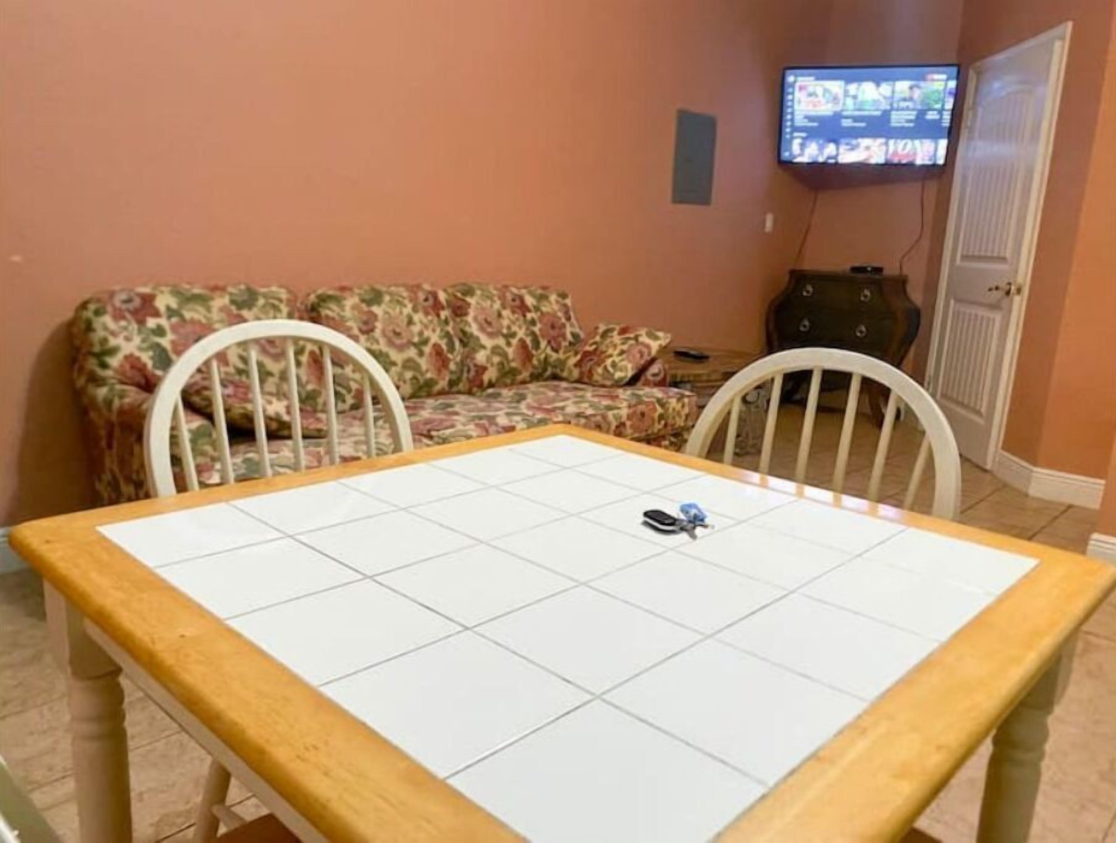 Leah's Heaven - Cozy One Bedroom Suite - Nassau