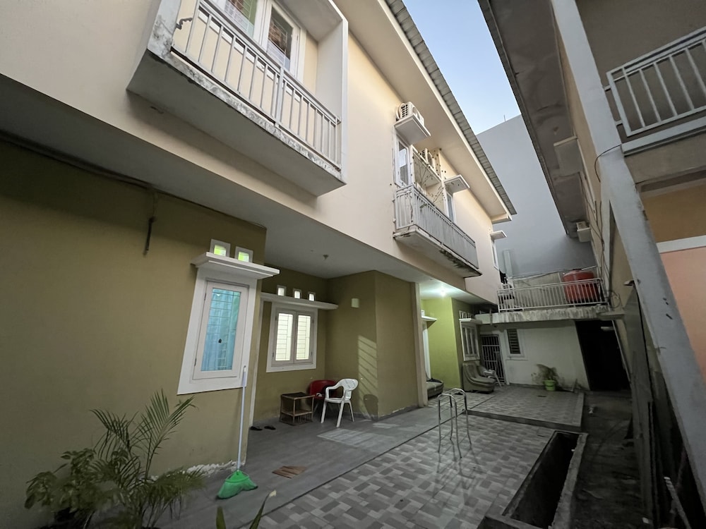Spot On 93022 Anugrah Homestay Syariah - Makassar