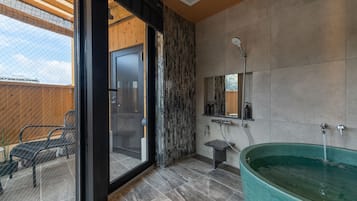 Quarto Twin, 2 camas de casal, terraço, vista para a montanha (201, Private Open-air Bath) | Vista do quarto