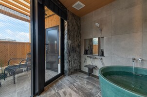 Quarto duplo, 2 camas de casal, terraço, vista para a montanha (201, Private Open-air Bath) | Vista do quarto