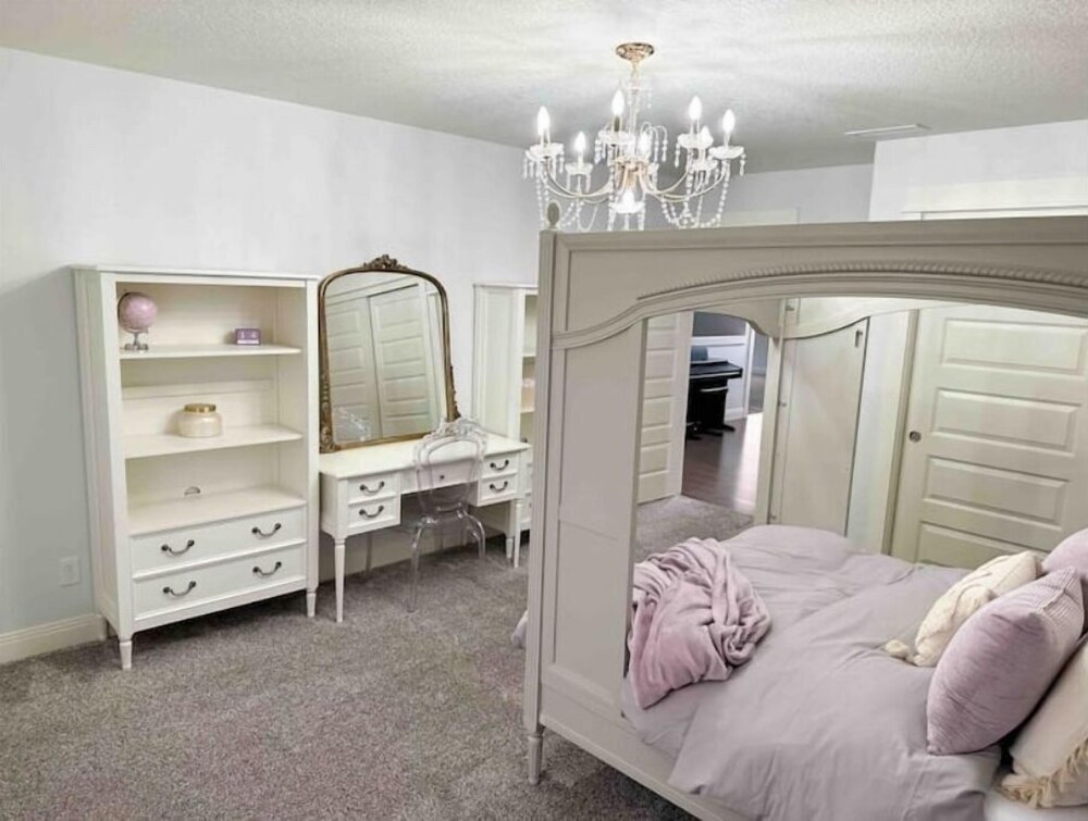 Mt Hood Luxury Home with Hot tub Game room & More - Gresham | Vrbo