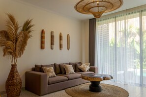 2 quartos, roupa de alta qualidade, edredões de penas 