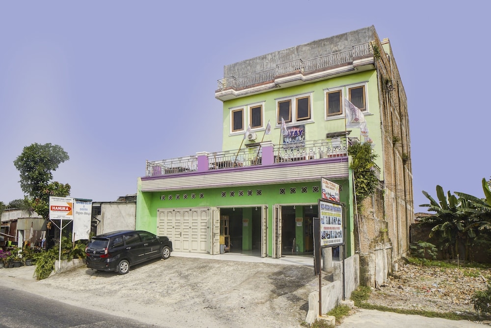 Hotel O Penginapan Pakam - North Sumatra