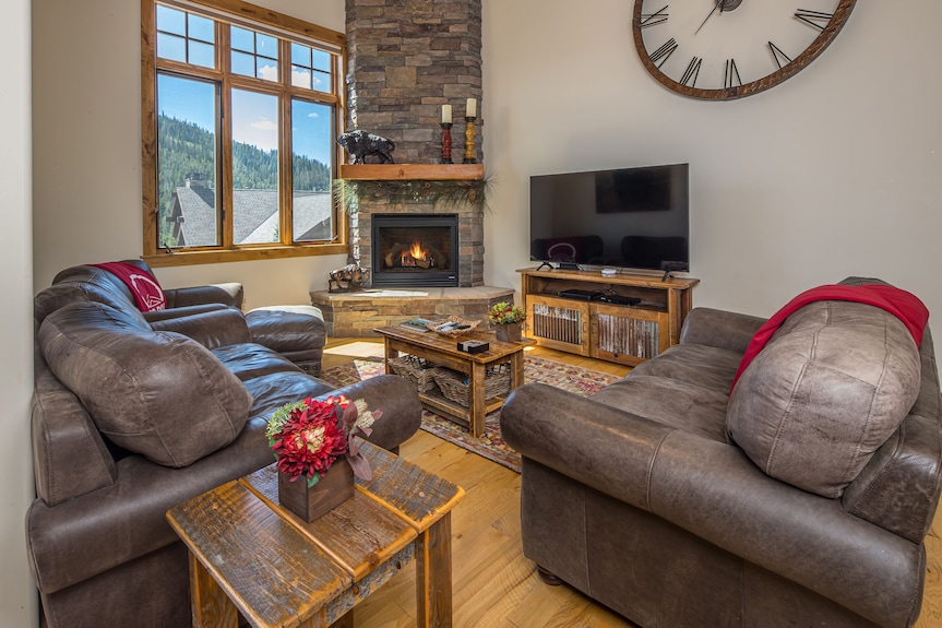 Private Hot Tub, Shuffleboard, Minutes To Big Sky Resort | Craigsky At Alpenglow - 빅 스카이