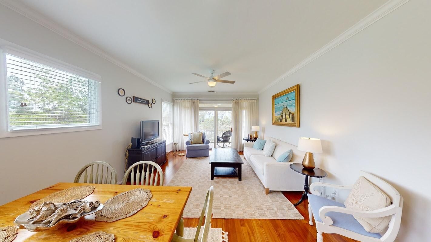 Lake Views, 2br, 2ba, Lakeside Villa - Litchfield Beach, SC