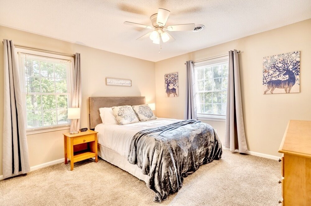 Spacious Retreat Near Lake Hartwell, Clemson & Greenville! - Sandy Springs, SC