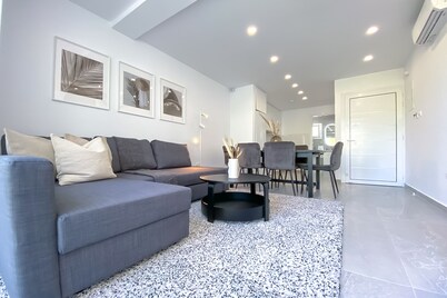 Phaedrus Living: Limnaria Luxury Flat Vine 121