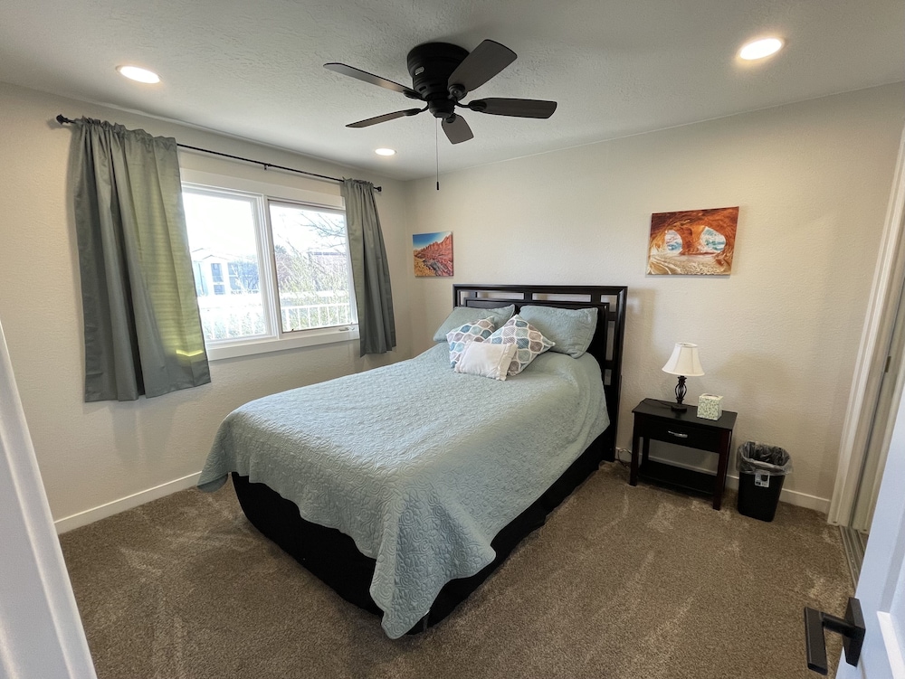 Beautiful St. George Condo In Las Palmas Resort! - St. George, UT