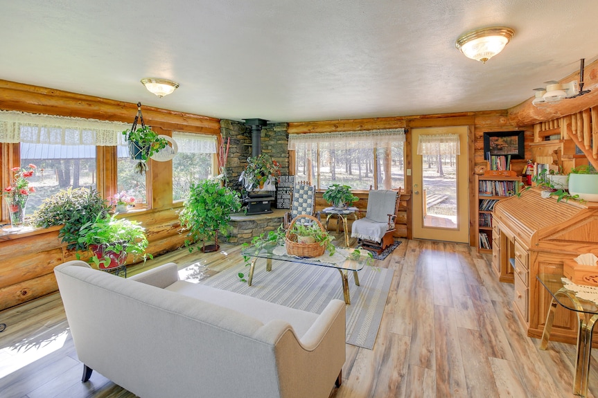 Libby Home W/ Mountain Views: Gazebo & Fire Pit! - Libby, MT