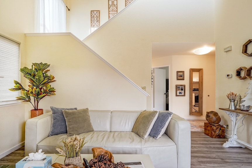 Joyful Home Near Monterey, Carmel, Pebble Beach, Big Sur- Str25-000023 - Marina, CA