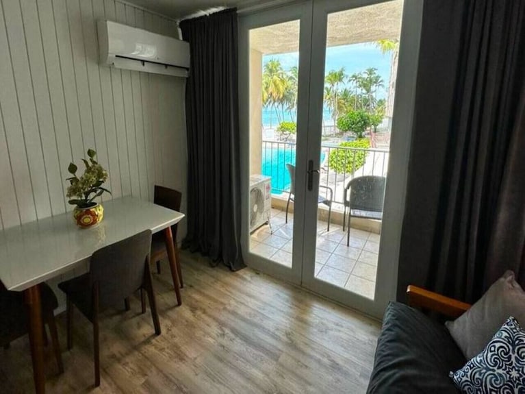 Oceanfront + Pool + Beach + Ocean View Balcony + Parking - Guaynabo