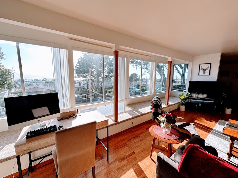 Seaside Vacation Home - Monterey, CA