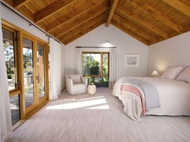Casa Deluxe | 3 quartos, com decoração personalizada, com mobília individualizada 