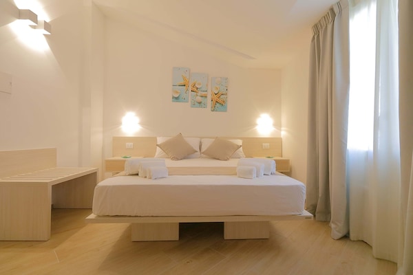 Cofre no quarto, secretária, quartos insonorizados, Wi-fi grátis